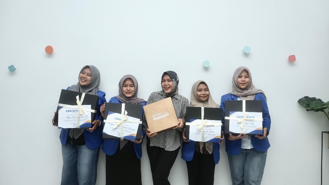 MAHASISWA BISNIS DIGITAL UII SELESAIKAN PROGRAM MAGANG DI DEWI MEDIA ...